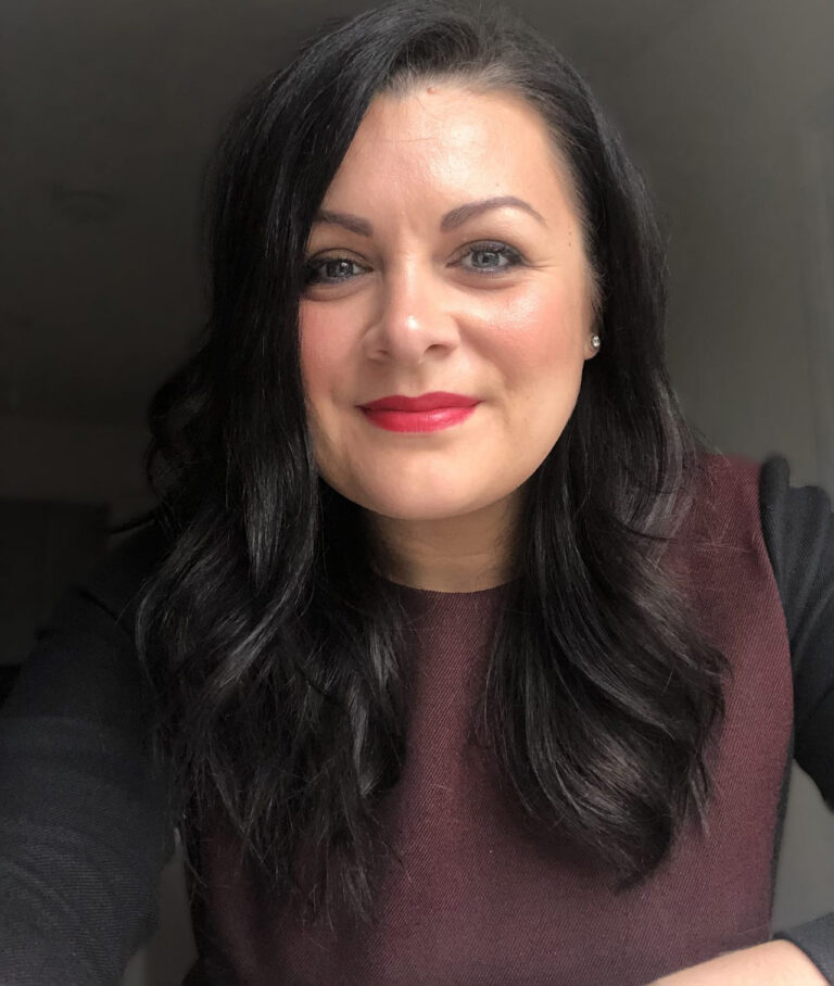 [Interview] Arbeiten bei Apogee mit Laura Bradley | Apogee Corporation